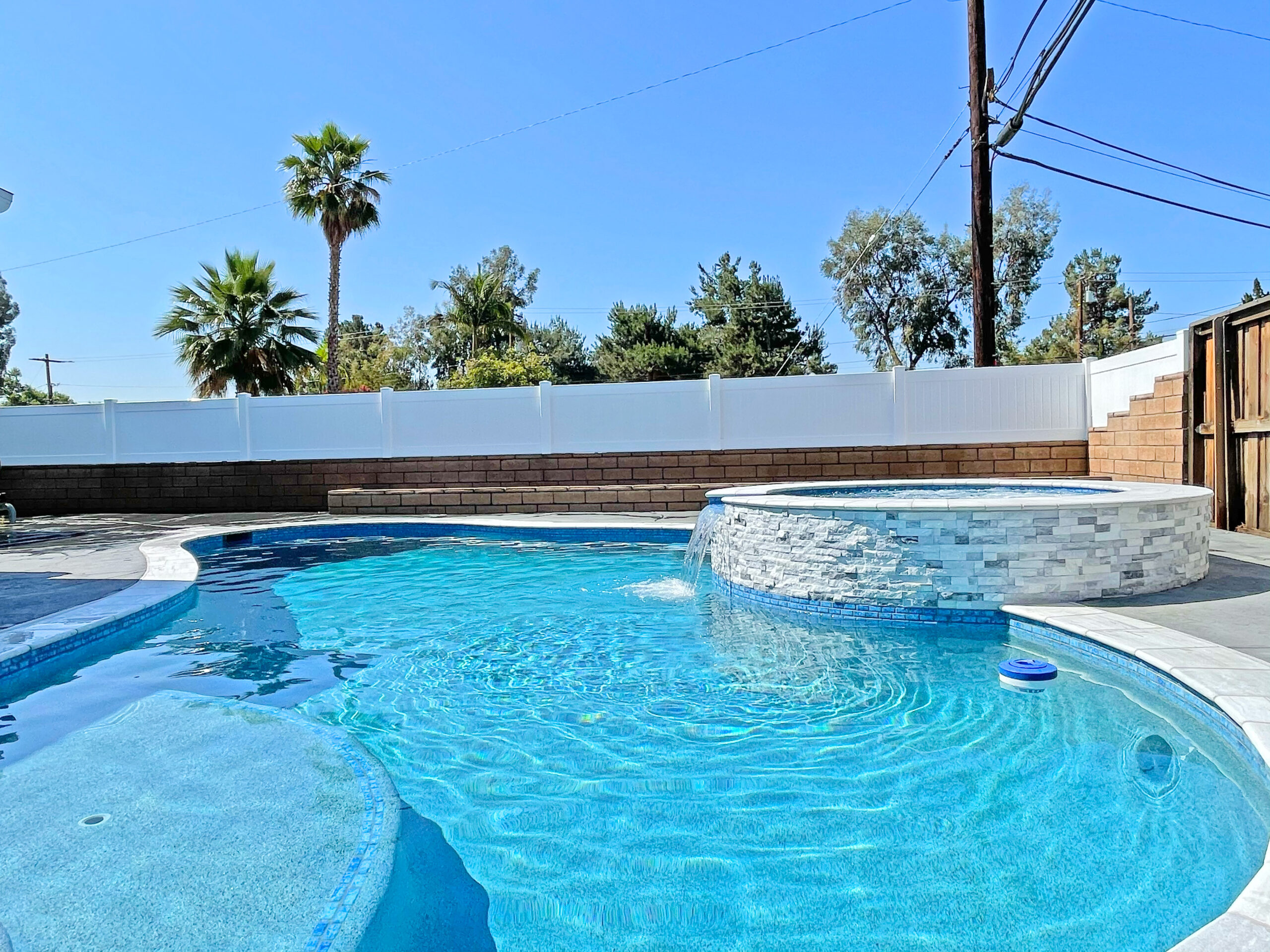 Wall Toppers - Top Notch Vinyl Fencing